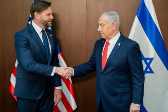 Francia: pintaron una esvástica en la entrada del Centro Gisèle Halimi ...